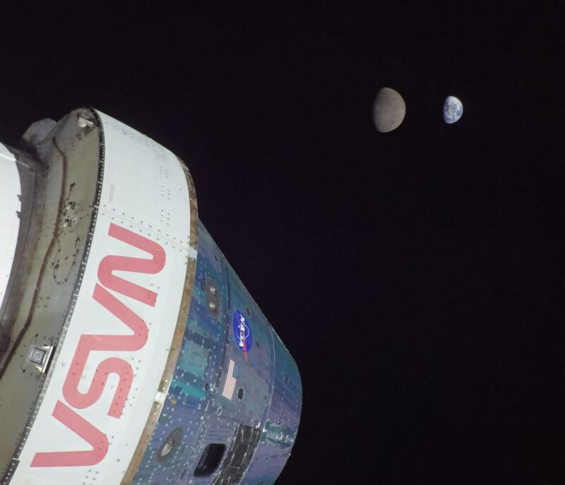 Orion Spacecraft Reached The Farthest Distance From Earth - WordlessTech