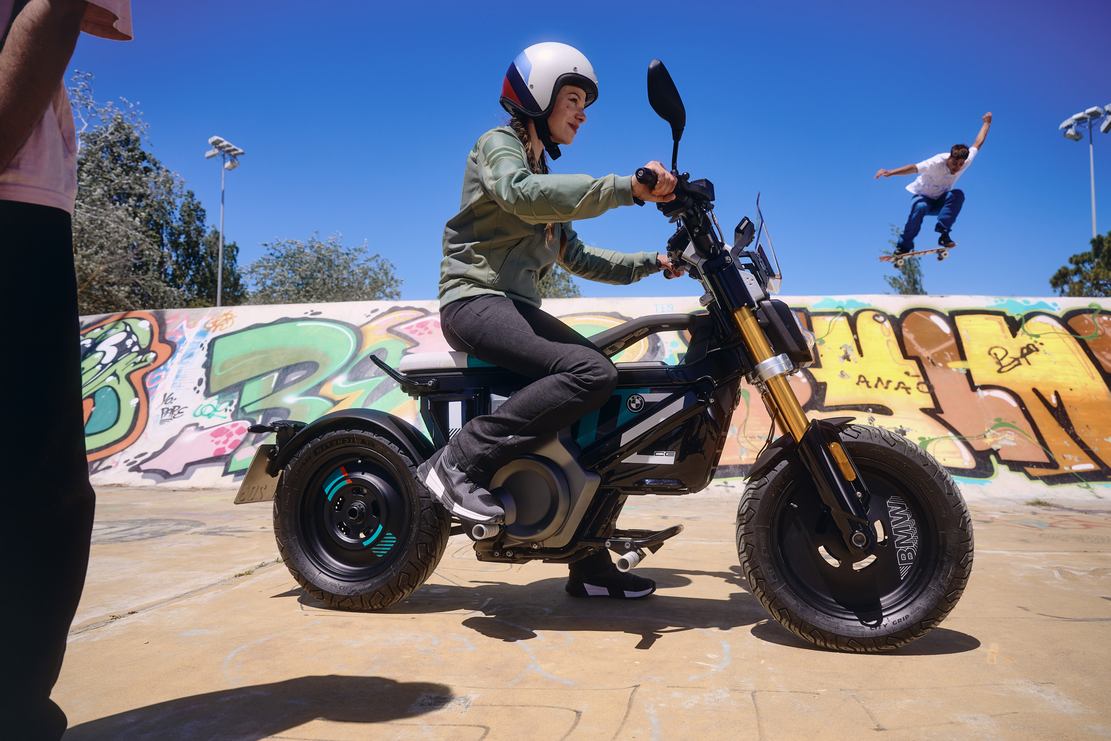 Bmw Ce 02 Electric Scooter Wordlesstech
