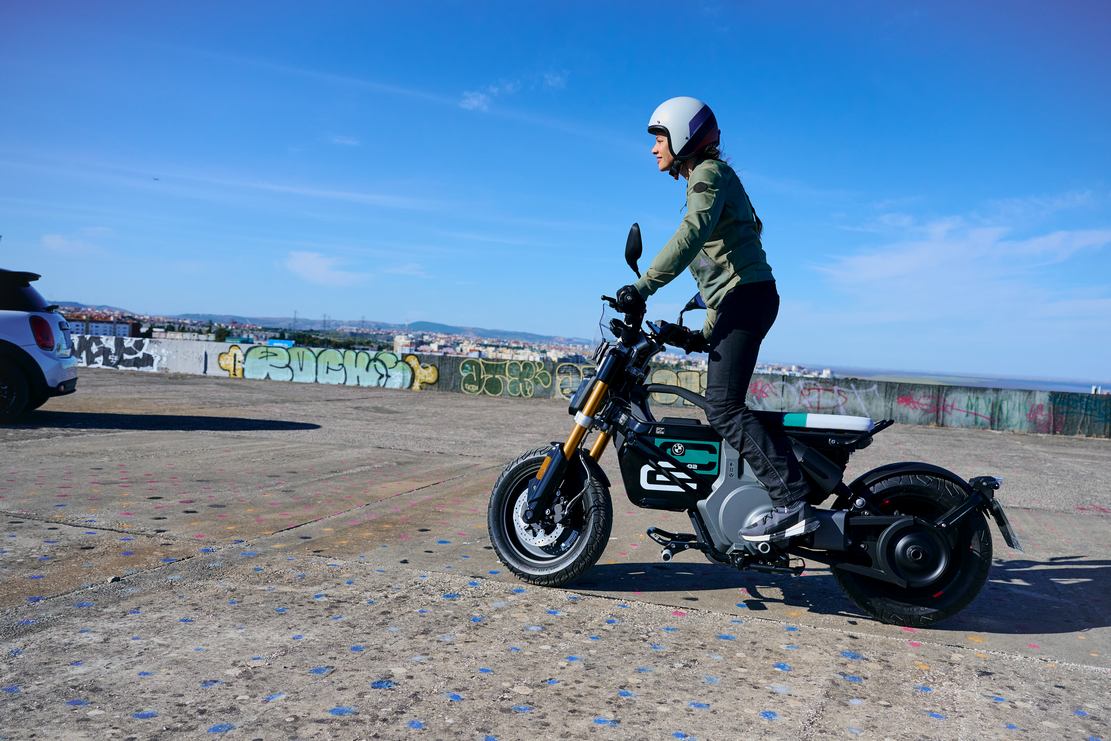 BMW CE 02 Electric Scooter - WordlessTech
