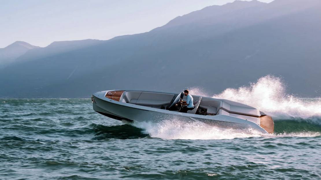 Frauscher X Porsche EFantom Electric Speedboat - WordlessTech