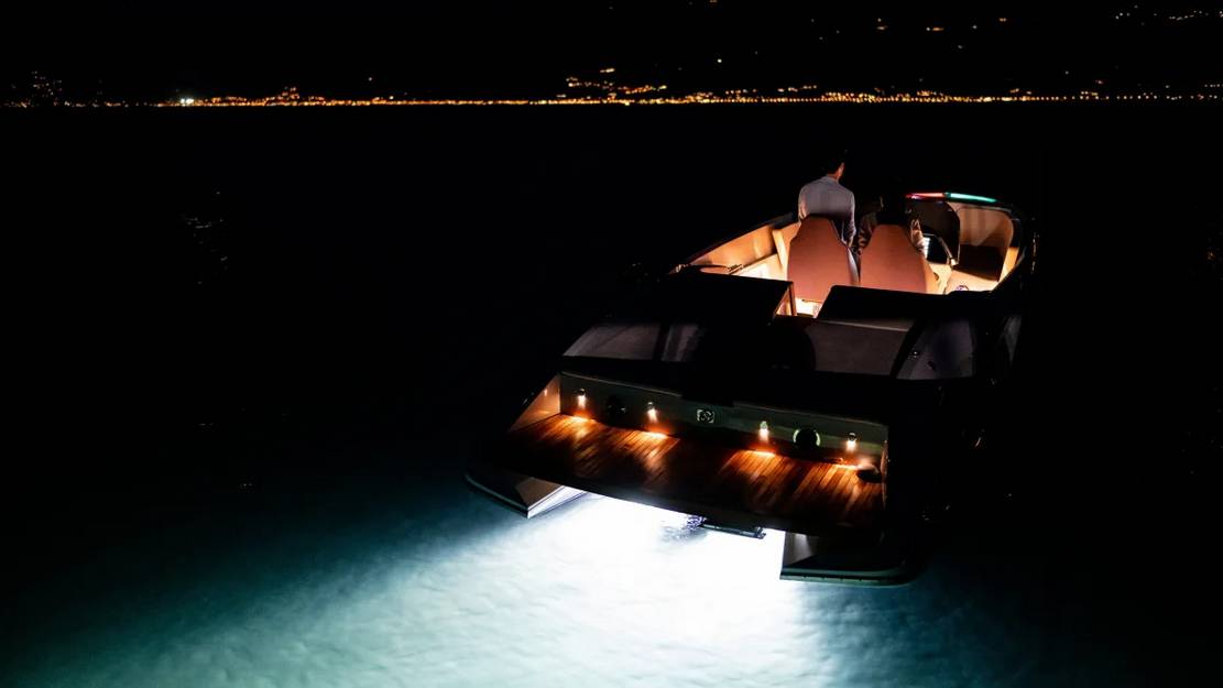 Frauscher X Porsche EFantom Electric Speedboat - WordlessTech