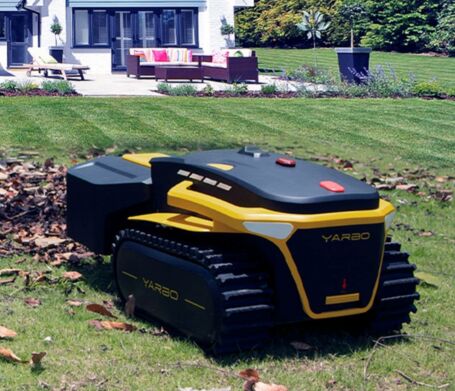 Yarbo Robot Leaf Blower - WordlessTech