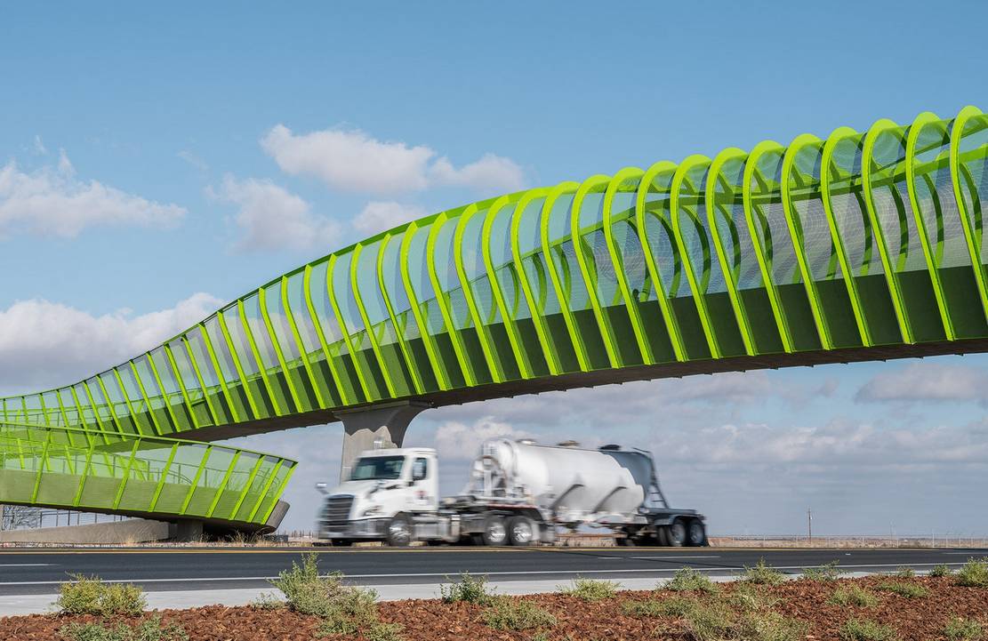 Wonder Pedestrian Bridge - WordlessTech