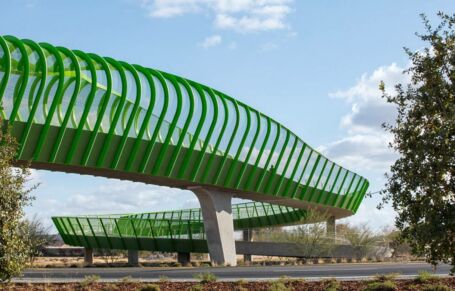 Wonder Pedestrian Bridge - WordlessTech