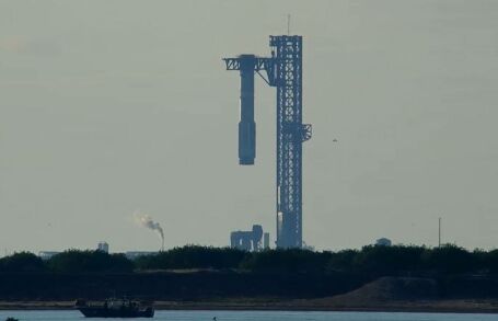 Starship Flight 5 Launch And Super Heavy Rocket Landing - WordlessTech