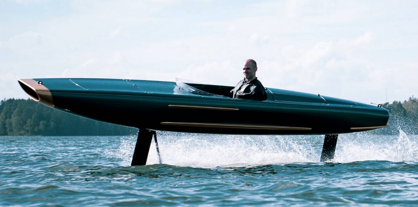 Foil.one Pegasus Carbon-Fiber Electric Hydrofoil Boat - WordlessTech