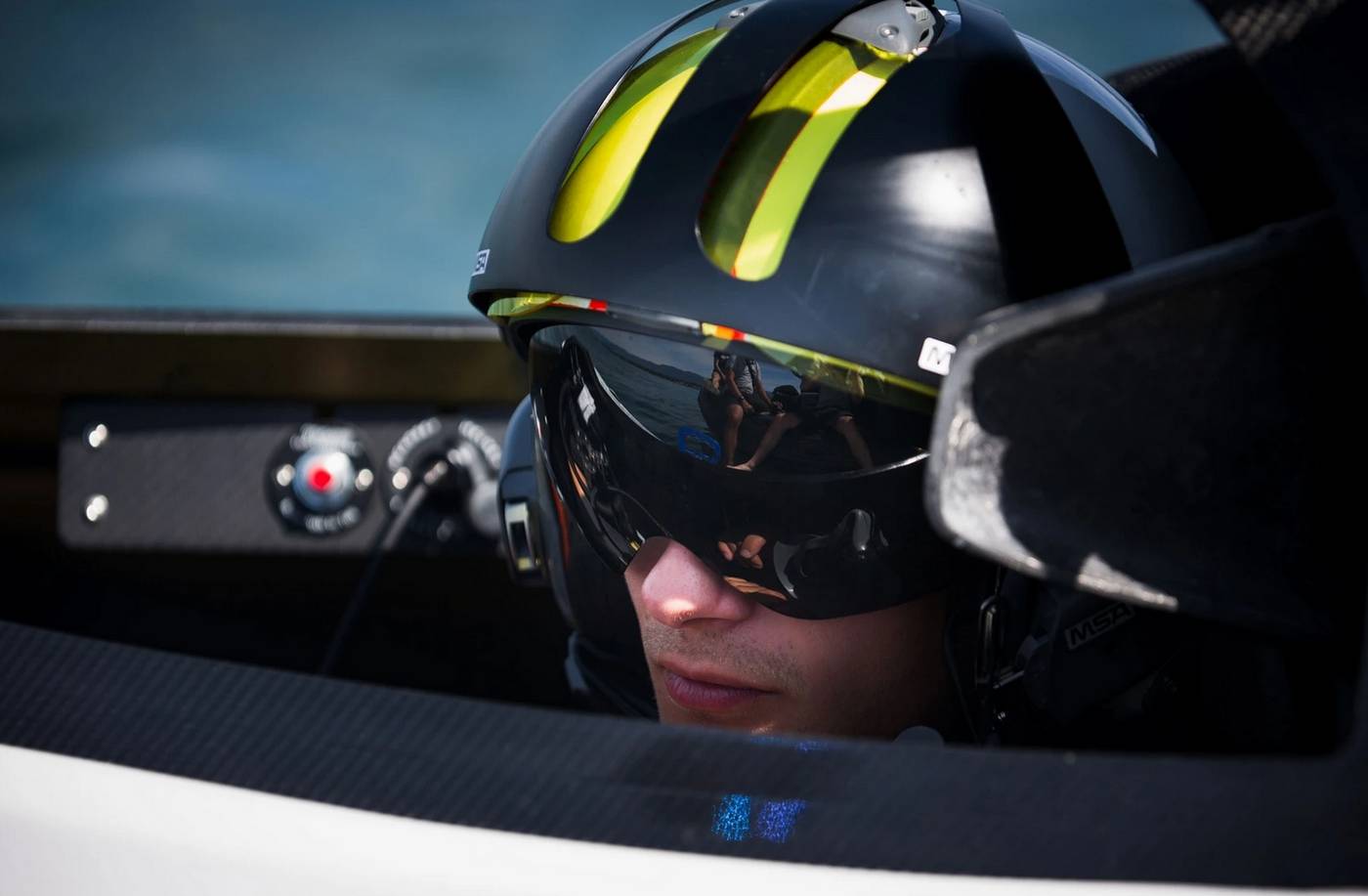 The SP80 Trimaran Ready To Break The Sailing Record - WordlessTech